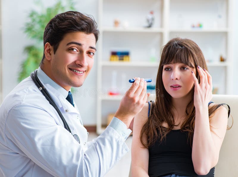 Doctor Checking Up Patient in First Aid Concept Stock Image - Image of ...