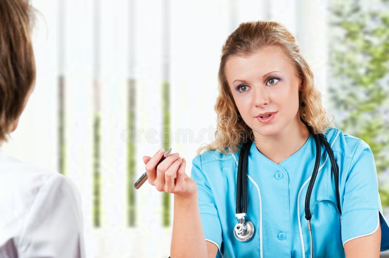 Doctor con el paciente foto de archivo. Imagen de médico - 18223686