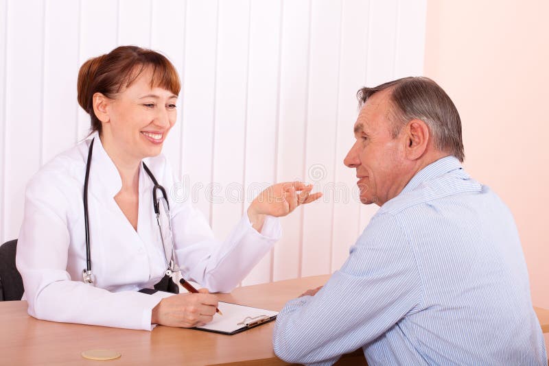Doctor con el paciente foto de archivo. Imagen de persona - 30444634