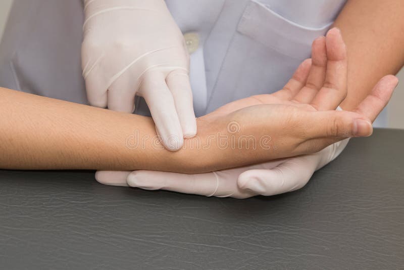Doctor measuring pulse stock image. Image of heart, assist - 57321129