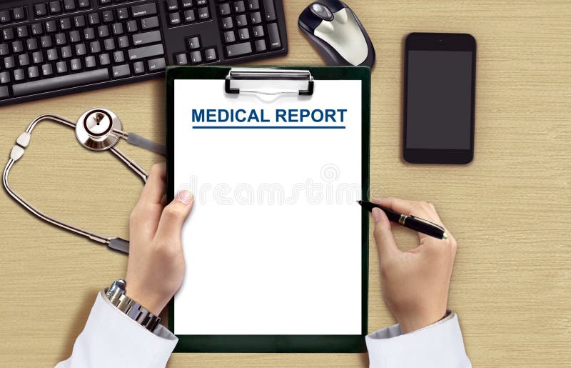 Doctor Reading Patient Chart Stock Photo - Image of pretty, nurse: 19123732
