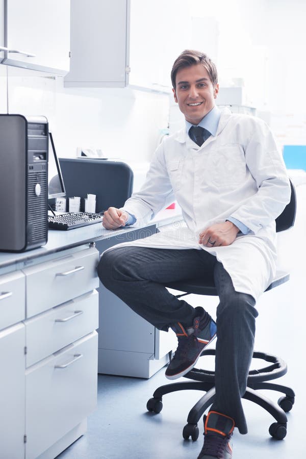 Doctor Scientist In Labaratory Stock Image - Image of biotechnology ...