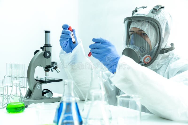 The Doctor or Scientist is Testing the Virus in a Laboratory Experiment ...