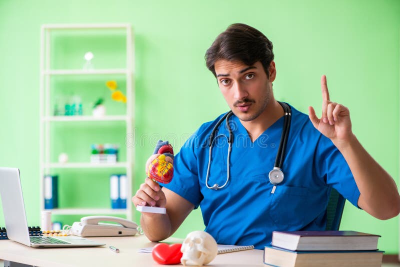 The Doctor Student Explaining Heart Problems Stock Image - Image of ...