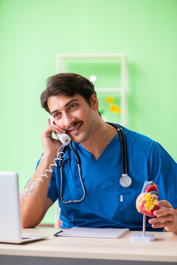The Doctor Student Explaining Heart Problems Stock Photo - Image of ...