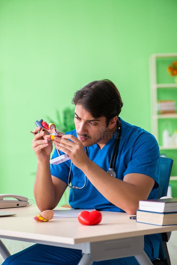The Doctor Student Explaining Heart Problems Stock Image - Image of ...