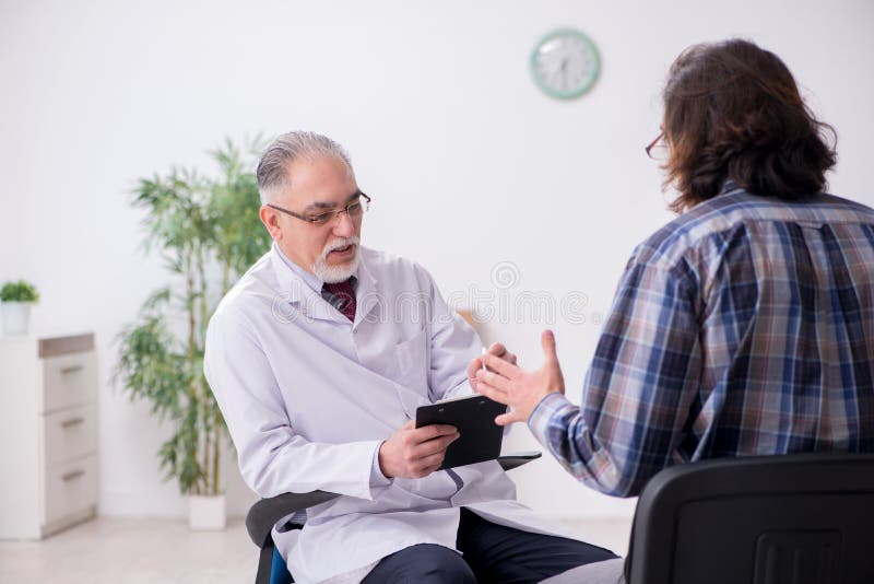 Doctor Visiting Patient in the Hospital Stock Image - Image of patient ...