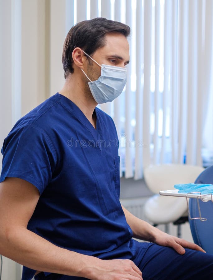 Doctor Wearing Protective Mask in a Hospital Stock Photo - Image of ...