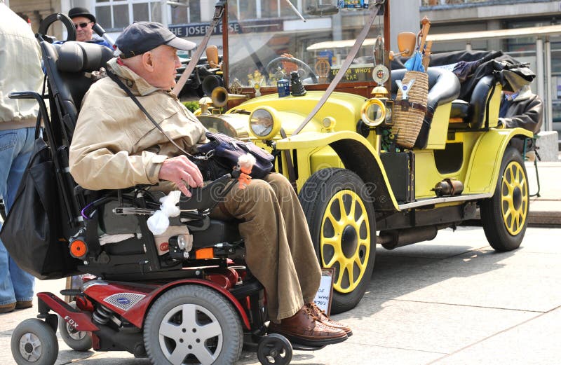 Doctor Who s car editorial image. Image of paralysed - 19336545