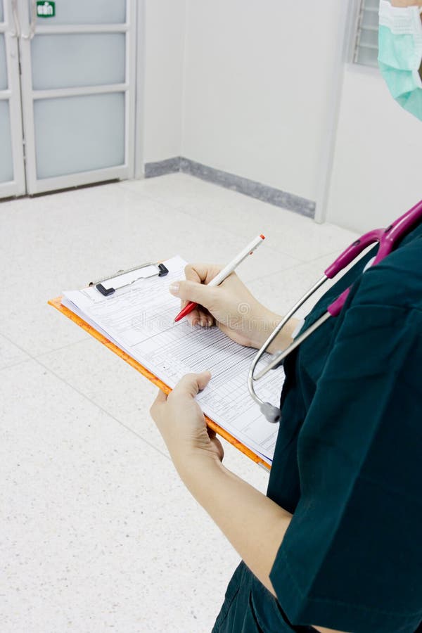 Doctor writing note stock photo. Image of positive, medicine - 25950622