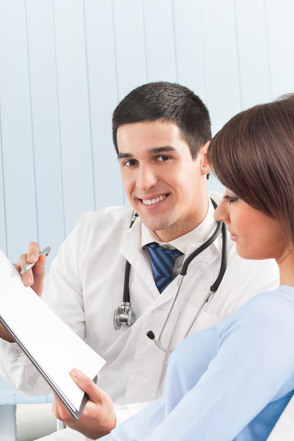 Doctor y paciente foto de archivo. Imagen de charla, cuidado - 34935194
