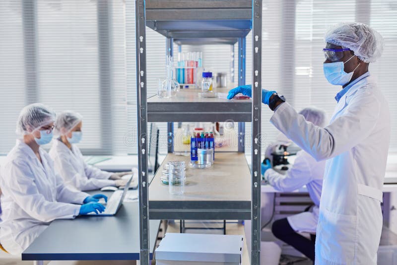 Doctors Working with Analysis in the Laboratory Stock Image - Image of ...