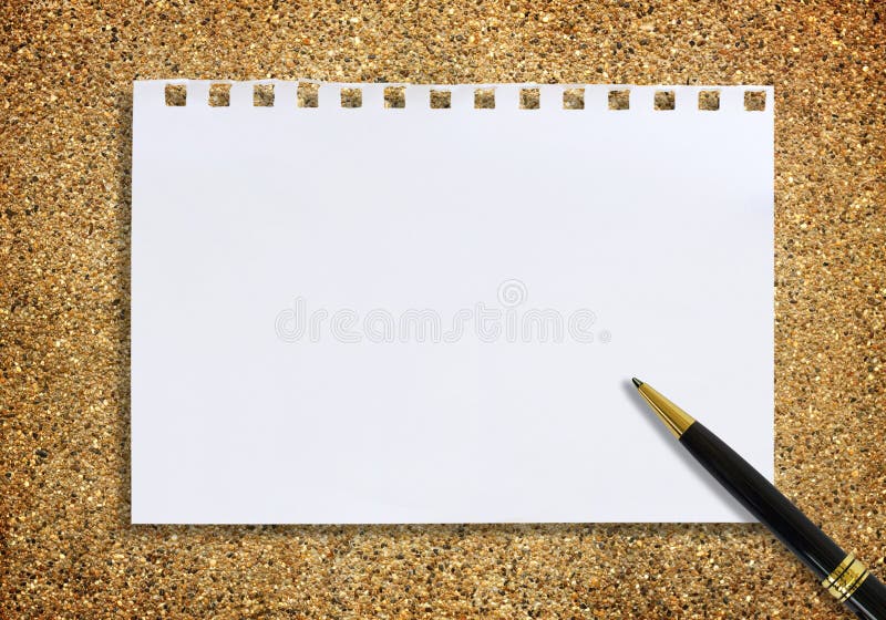 Document Nota En Pen Op Zand Voor Textuurachtergrond Stock Foto - Image ...