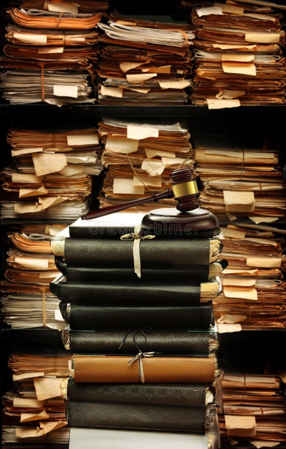 Documenti Cartacei Impilati in Archivio Fotografia Stock - Immagine di ...