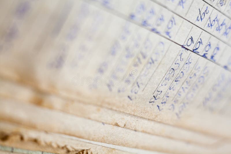 Documentos Antigos Em Papel No Arquivo Foto de Stock - Imagem de ...