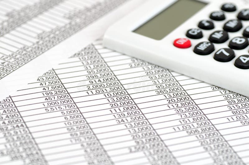 Documents Comptables De Calculatrice Et Photo stock - Image of analyse ...