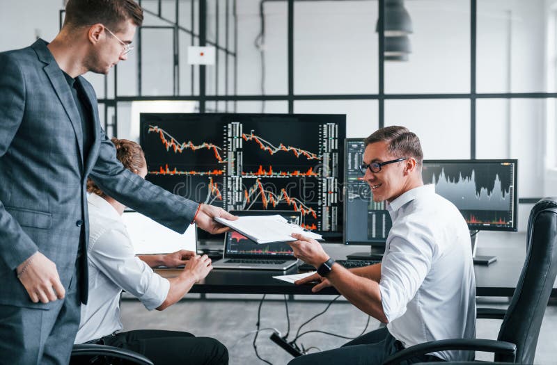 512 Stockbrokers Stock Photos - Free & Royalty-Free Stock Photos from ...