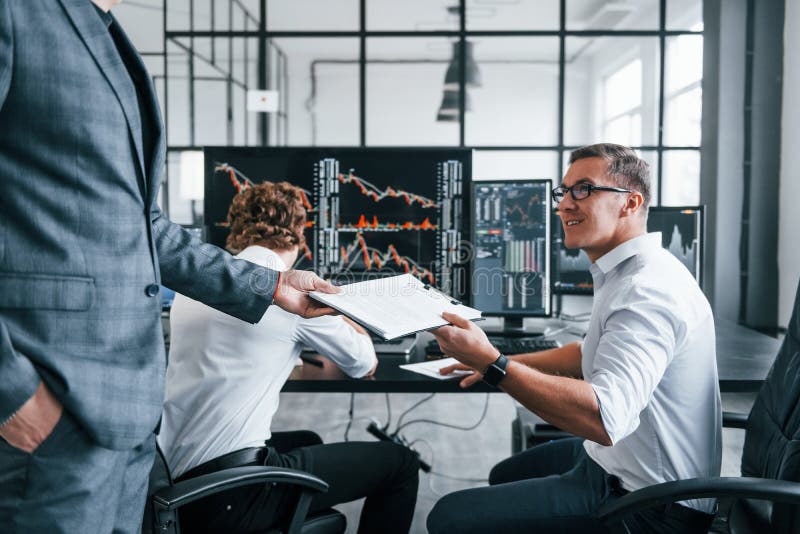 512 Stockbrokers Stock Photos - Free & Royalty-Free Stock Photos from ...