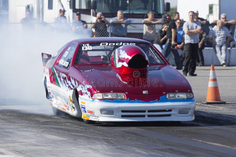 Dodge drag car editorial photo. Image of driver, spectators - 34373326