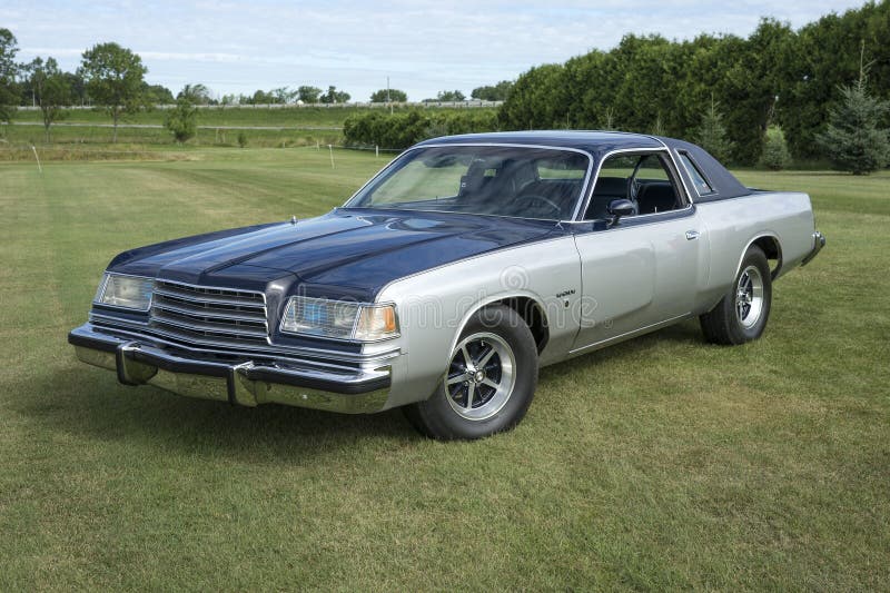 Dodge magnum editorial stock photo. Image of driven, vintage - 97126268