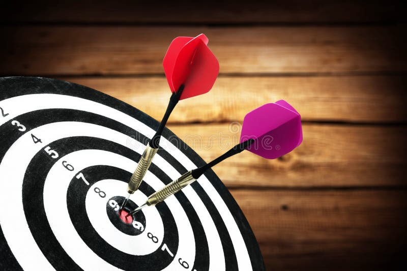 Doel stock foto. Image of bullseye, pijl, nadruk, dartbord - 113868092
