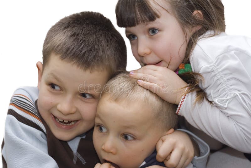 Doen schrikken kinderen stock afbeelding. Image of broers - 612127