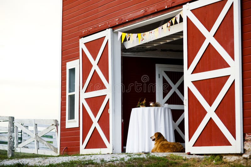 Red barn stock photo. Image of rustic, building, scene - 23419022