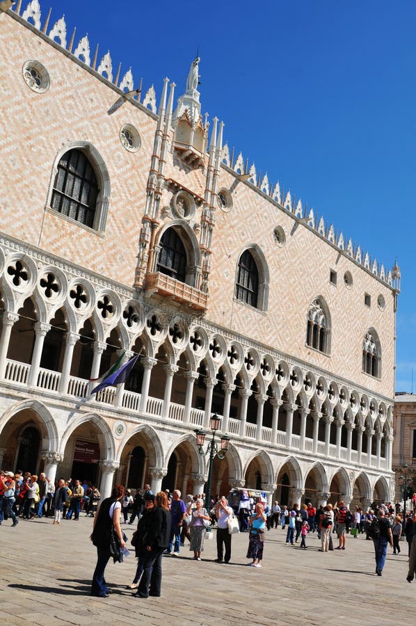 Doges Palace in Venice, Italy Editorial Image - Image of italy, frontal ...