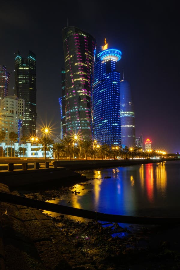 Doha corniche at night. editorial stock image. Image of bank - 182097439
