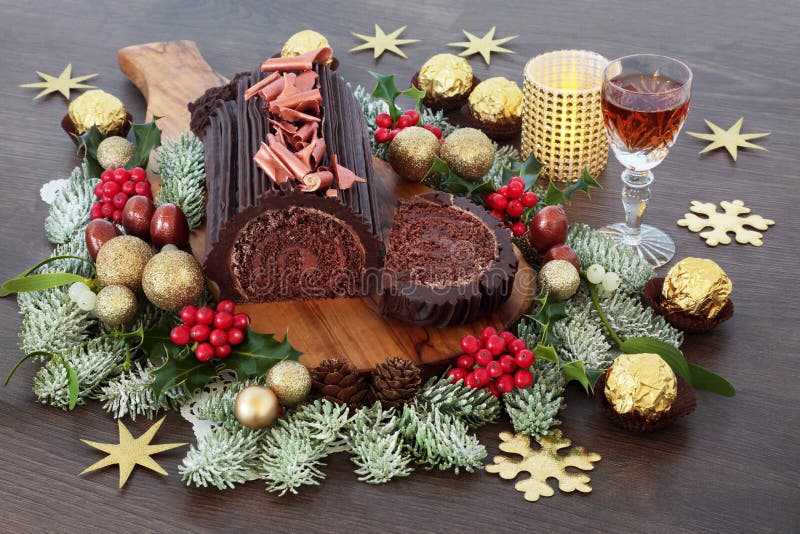Torta Di Natale Del Libro Macchina Di Yule Immagine Stock - Immagine di ...