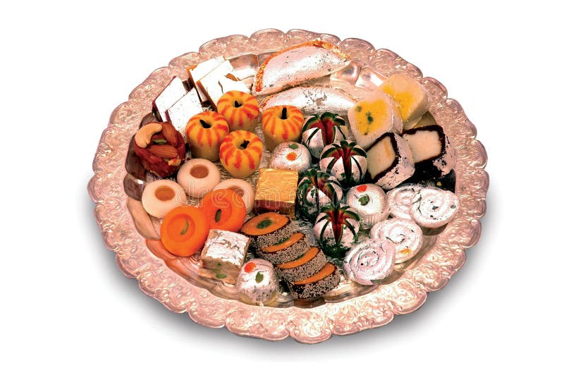 Dolci indiani - Mithai fotografia stock. Immagine di piatto - 4388766