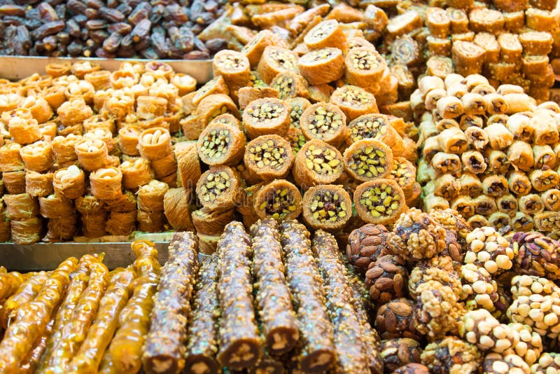 Dolci Turchi Nel Bazar Della Spezia, Costantinopoli, Turchia Immagine ...