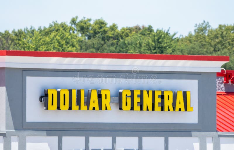 Dollar General store sign editorial photography. Image of midwest ...