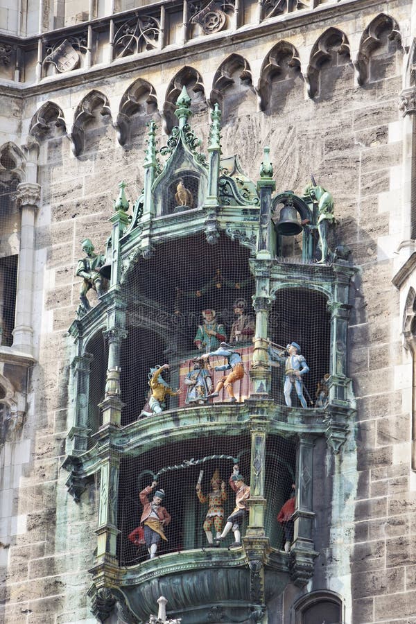 The Dolls Dancing in the Town Hall Clock, Marienplatz in Munich ...