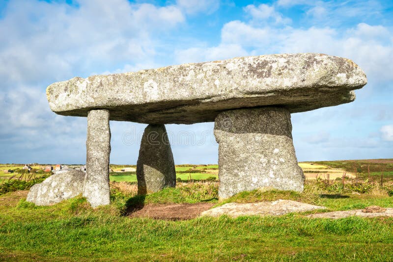 Lanyon Quoit - Dolmen In Cornwall, England, UK Stock Photo - Image of ...