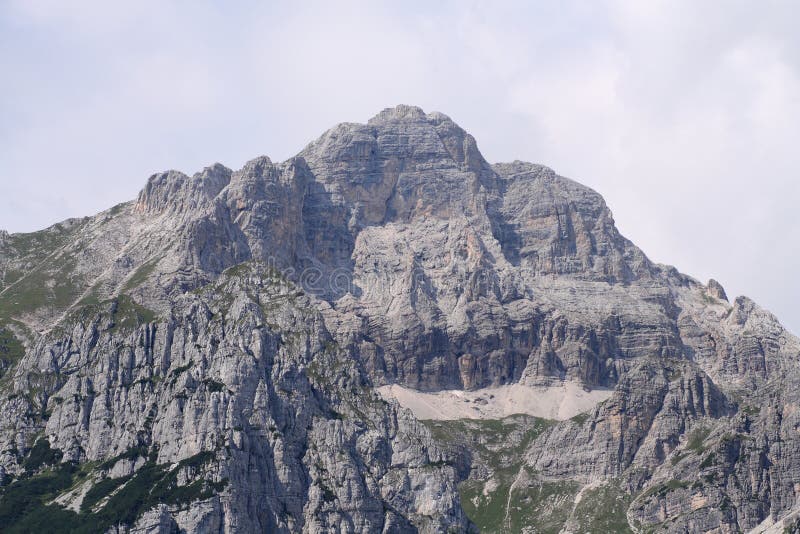 Dolomia di Brenta immagine stock. Immagine di alto, verticale - 11687913