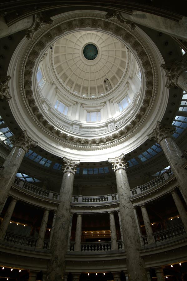 Building Interior Columns and Dome Stock Image - Image of legislate ...