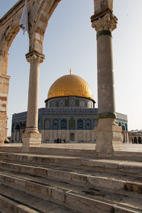 The Dome of the Rock in the Old City of Jerusalem. Temple Mount Stock ...
