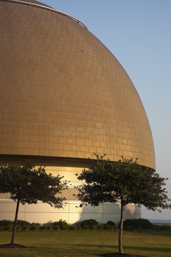 Dome of Science Center in Cleveland Editorial Photography - Image of ...