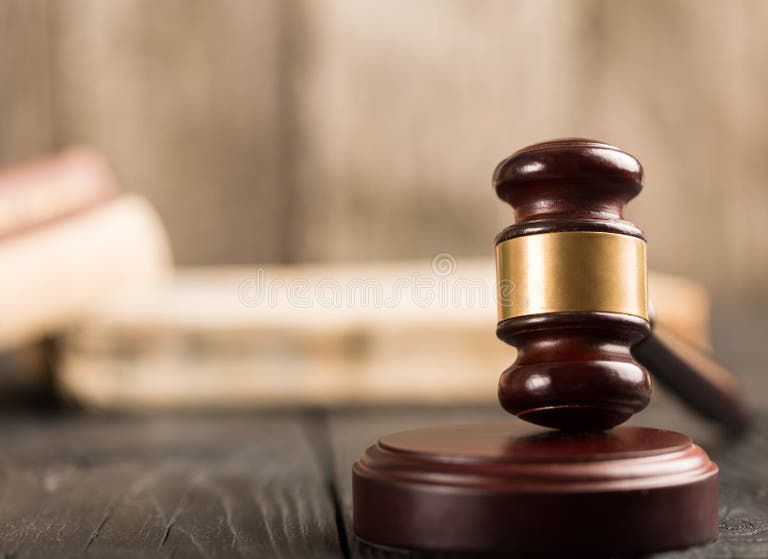 Domstol arkivfoto. Bild av beslut, svarande, förlaga - 114151724
