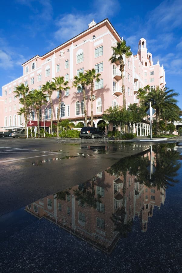 Don Cesar Hotel editorial stock image. Image of hotel - 23302309