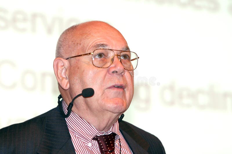 Don Edouard Schultz image stock éditorial. Image du edward - 25798439