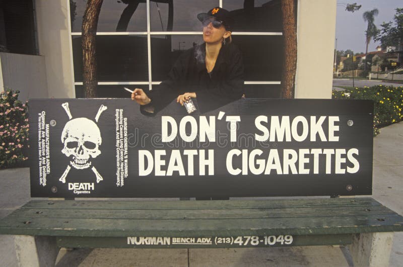 Don T Smoke Death Cigarettes Sign Editorial Stock Photo - Image of sign ...
