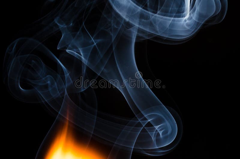 Donde hay fuego hay humo foto de archivo. Imagen de macizo - 116361592