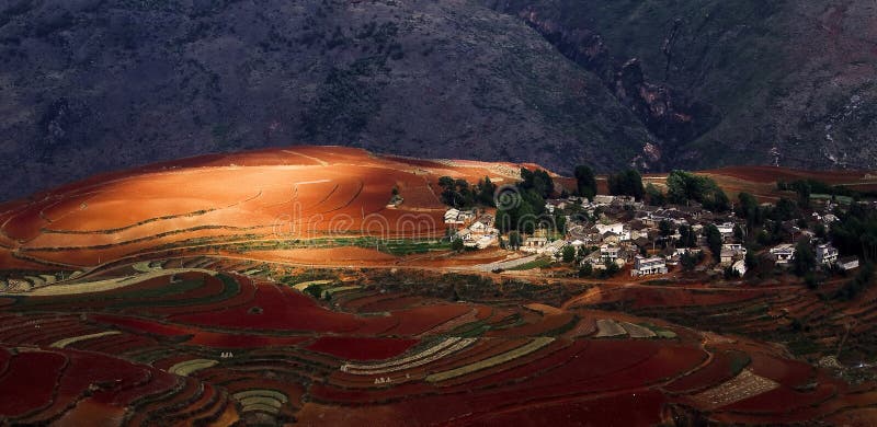 Dongchuan, Terre De Rouge De Yunnan Photo stock - Image du yunnan ...
