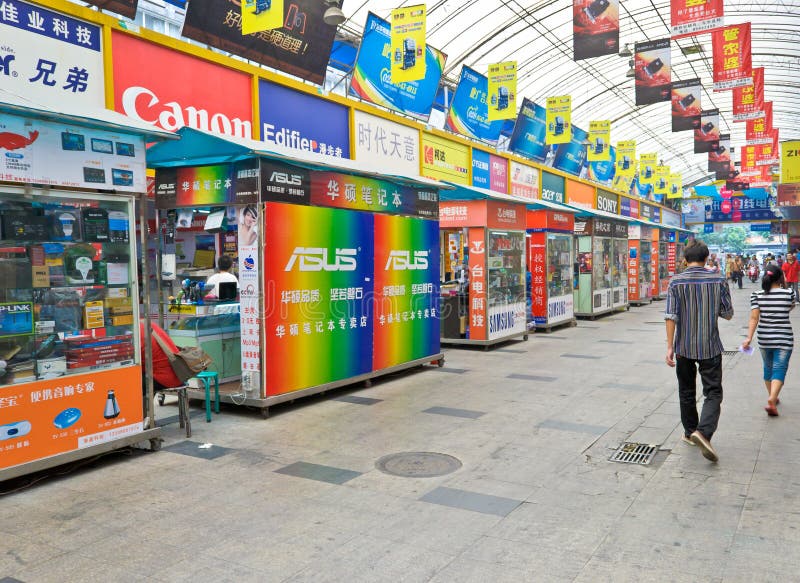 Donghua computer market editorial image. Image of china - 21249665