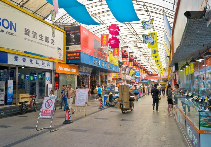 Donghua computer market editorial image. Image of china - 21249665