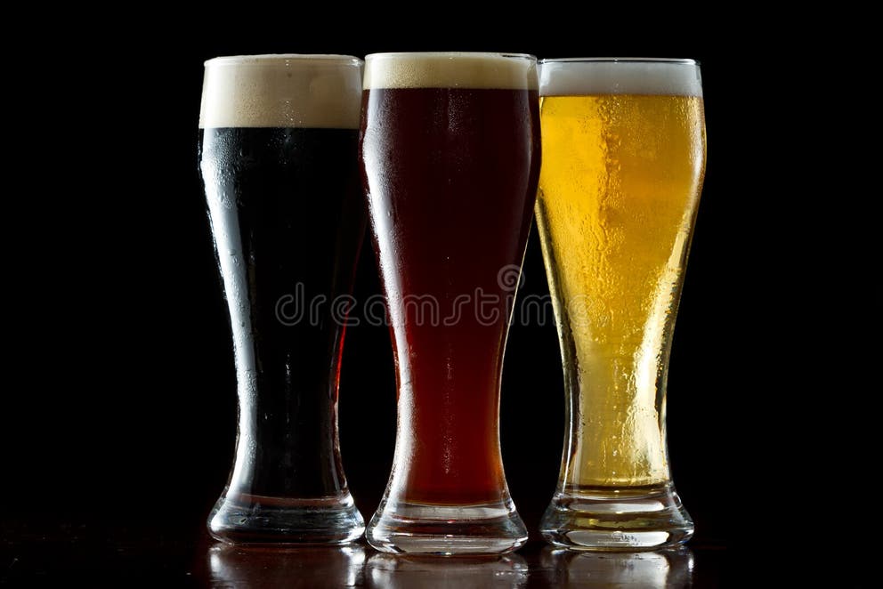 Donker, rood en licht bier stock afbeelding. Image of stout - 32519507