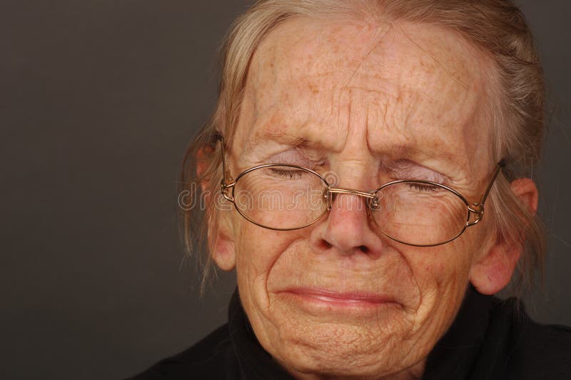 Donna con dispiacere fotografia stock. Immagine di piumato - 4448700