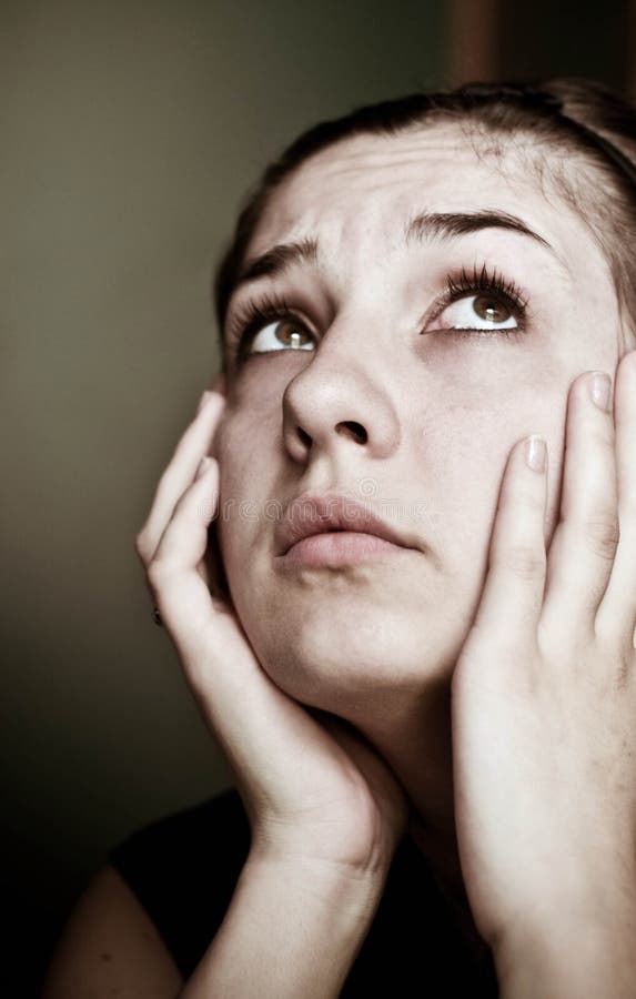 Donna disperata fotografia stock. Immagine di confuso - 20584392